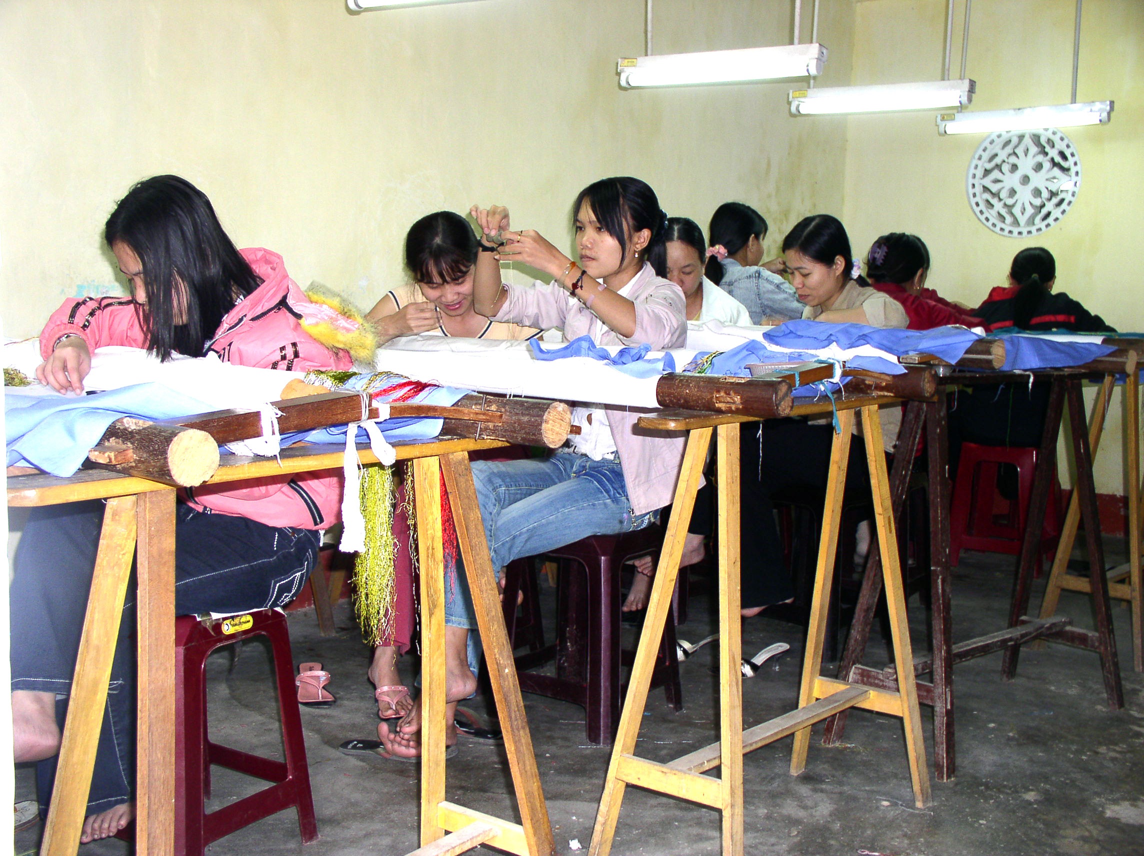 Handwork lesson, asian Girls in school free image download