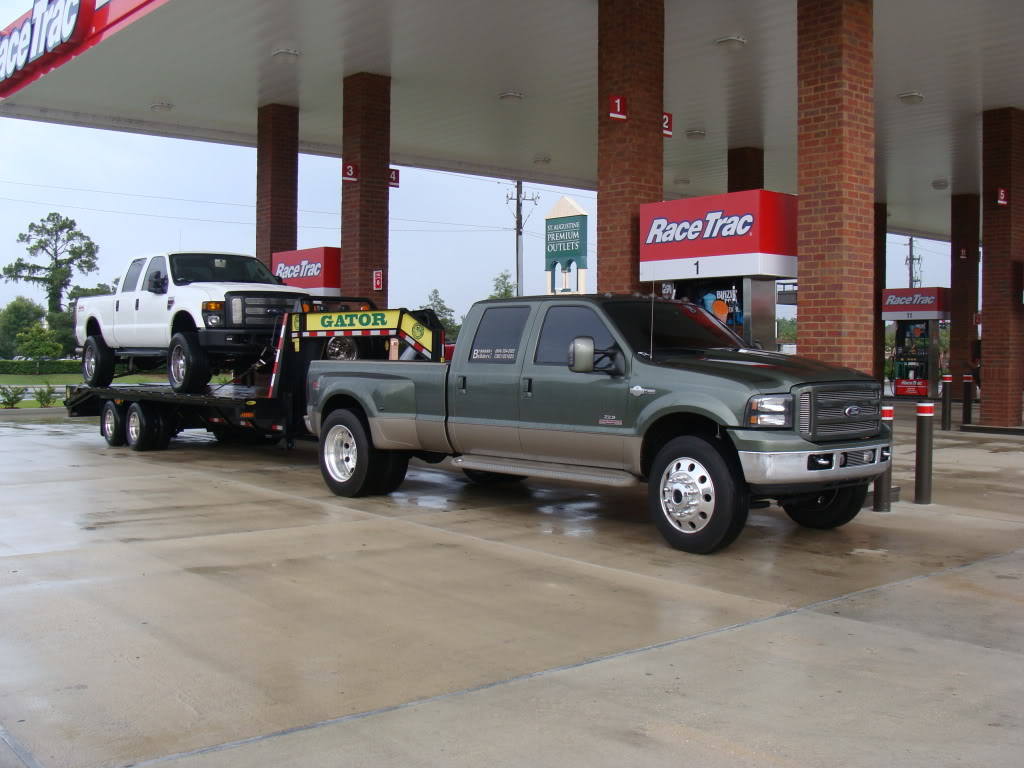 Gas station and cars free image download