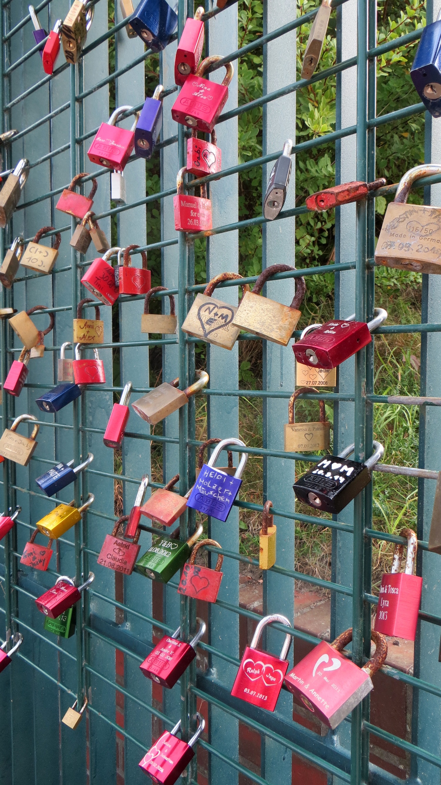 Locks friendship symbol free image download