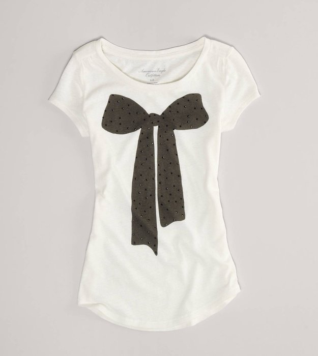 T-shirt with black bow free image download