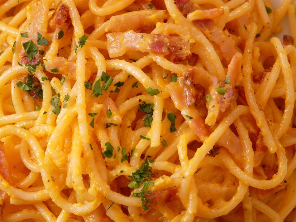 Spaghetti carbona. ra free image download