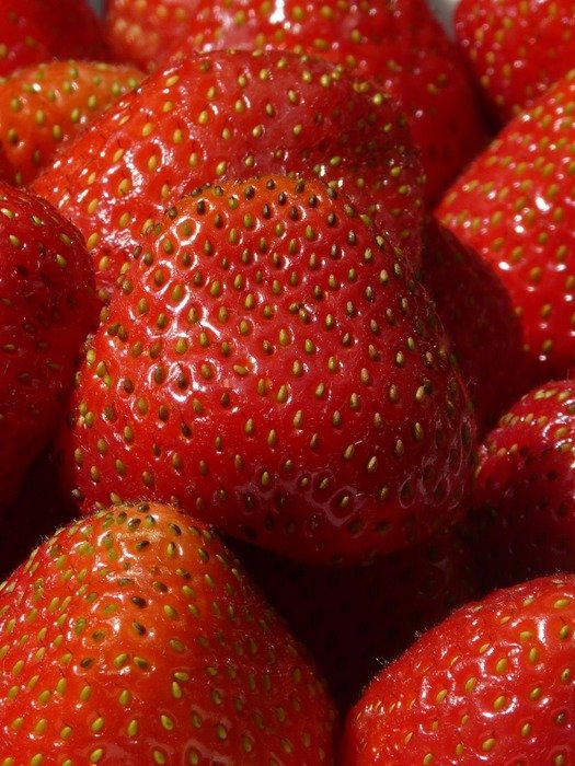 Red ripe strawberries free image download