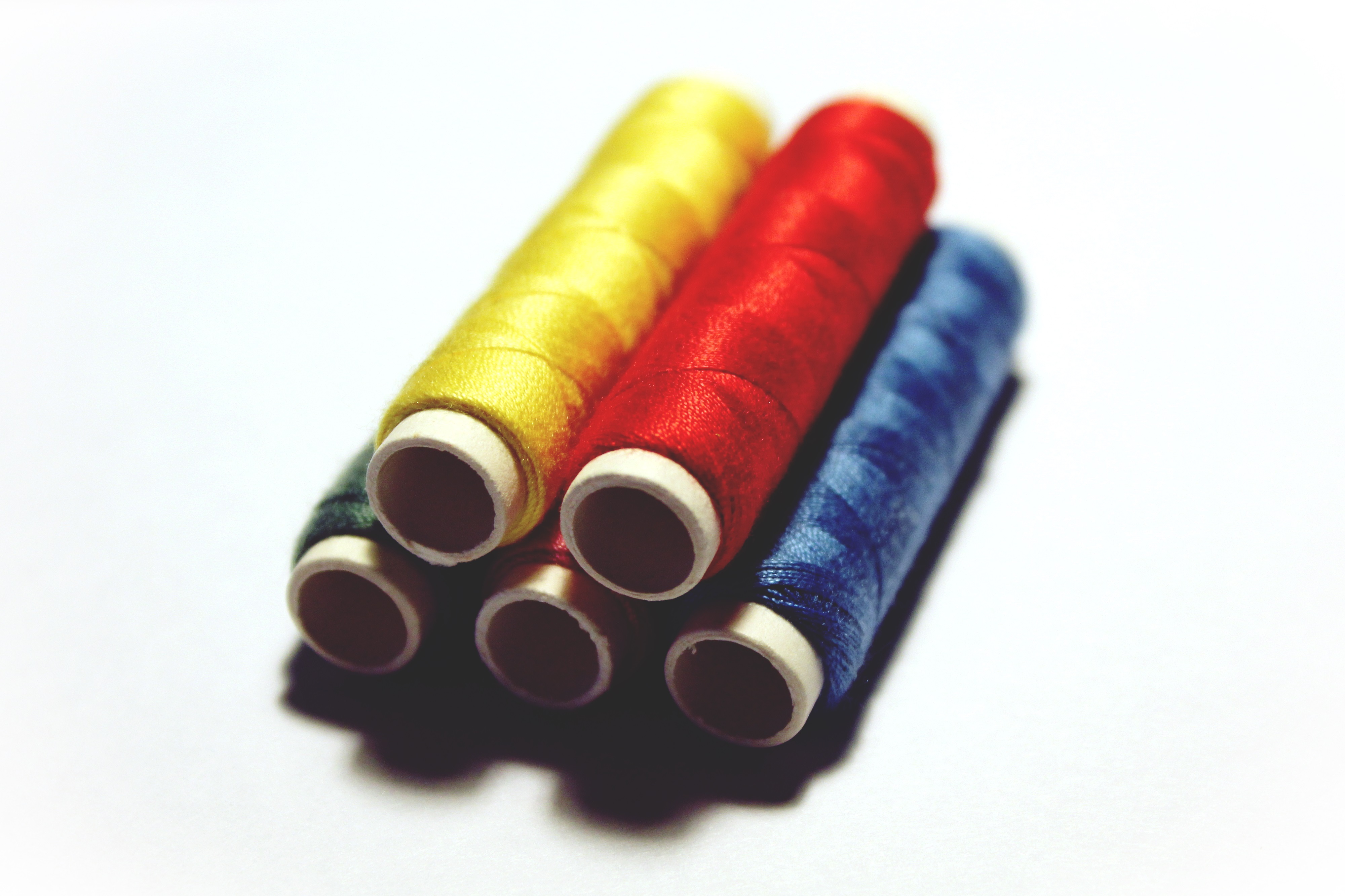 Bright sewing threads free image download