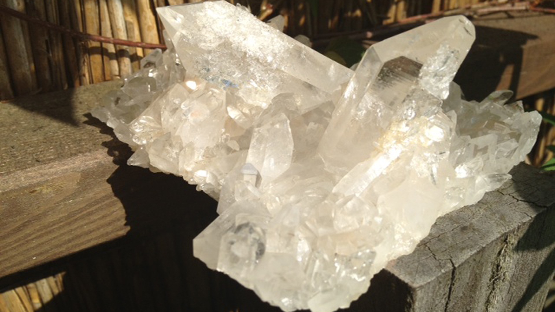 Big rock crystal free image download