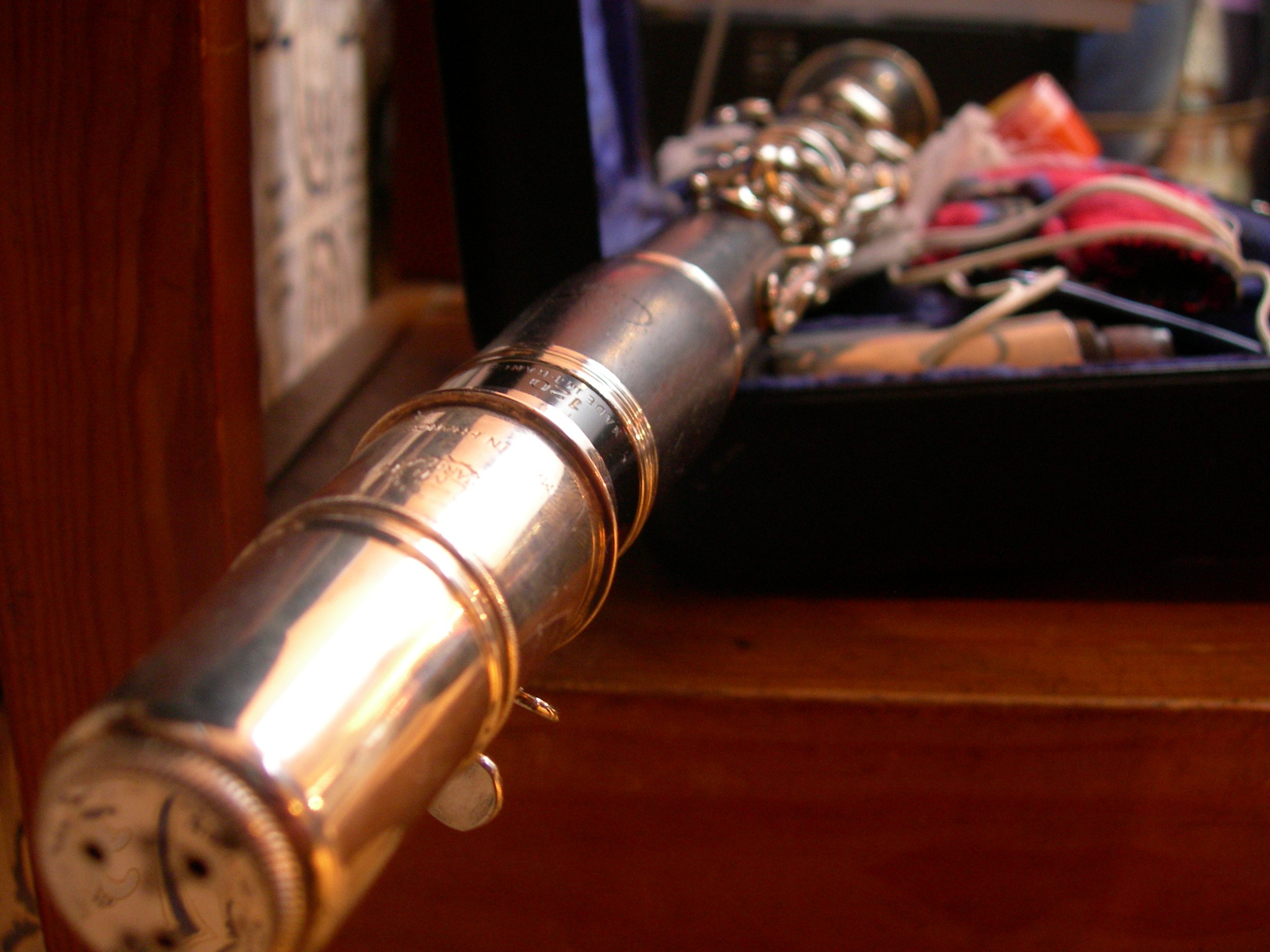 Gold clarinet instrument free image download