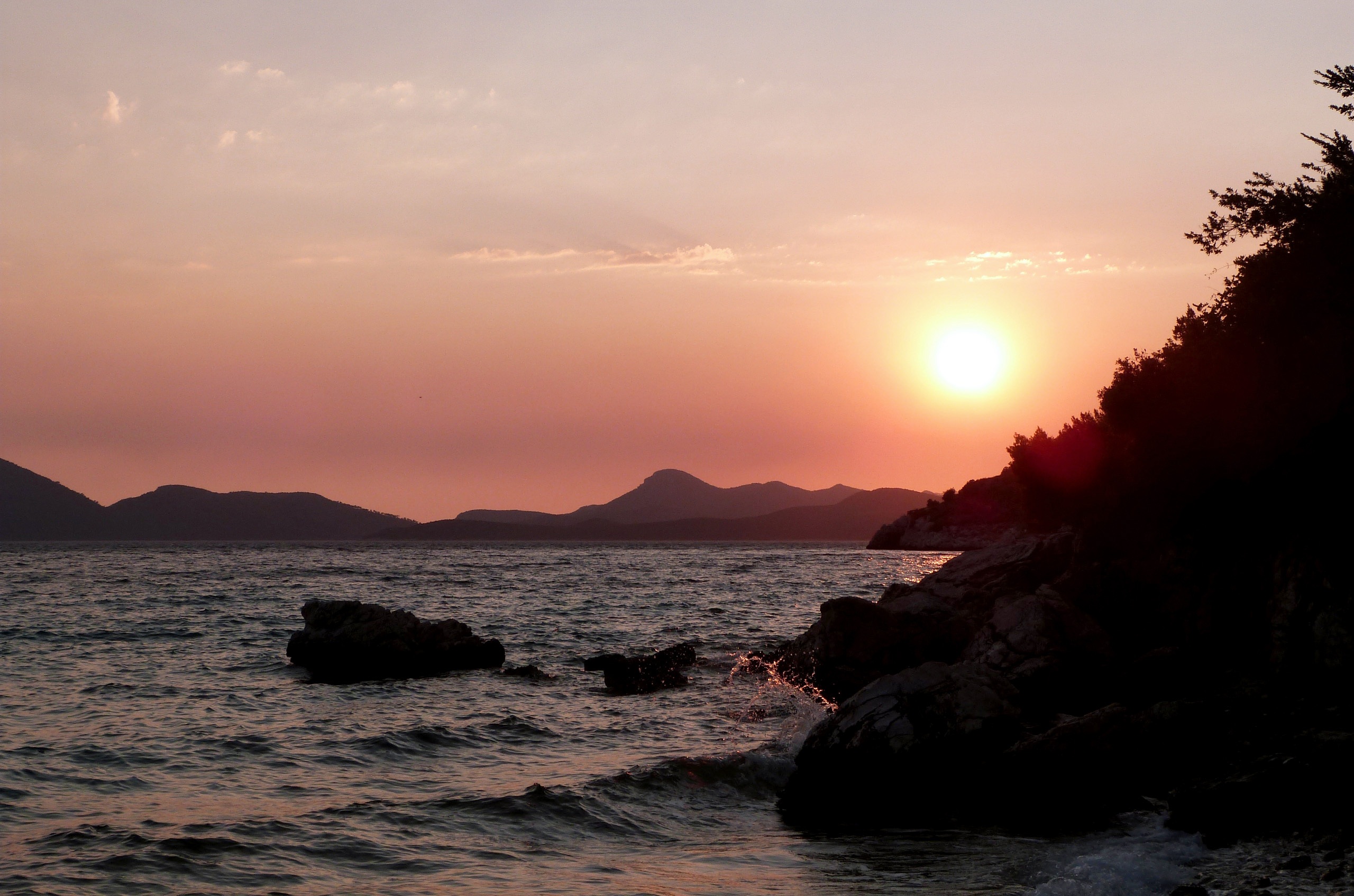 Beautiful and delightful sunlight free image download