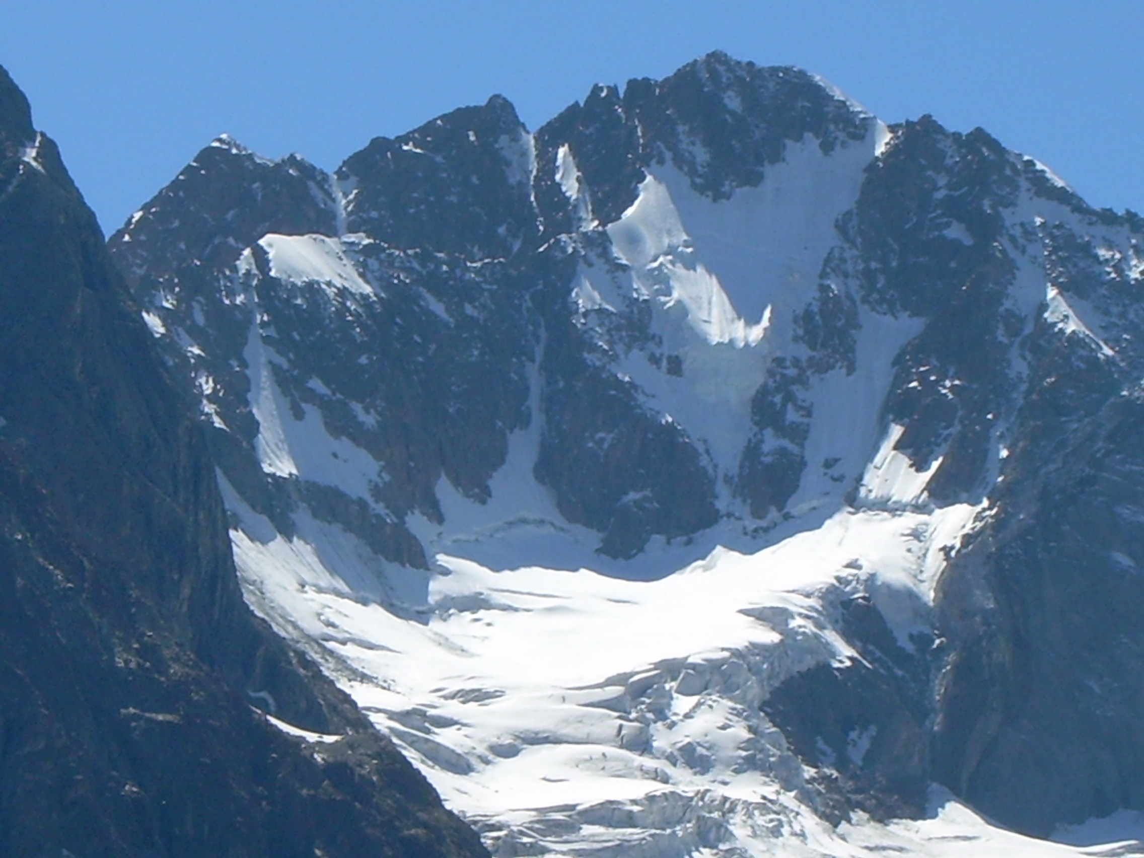 Alps in the snow in Lombardy free image download