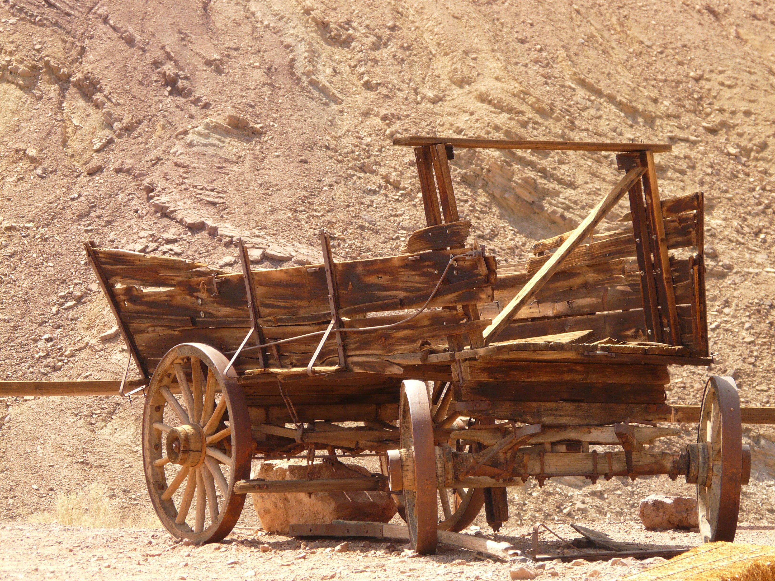 Cart in the mojave desert free image download