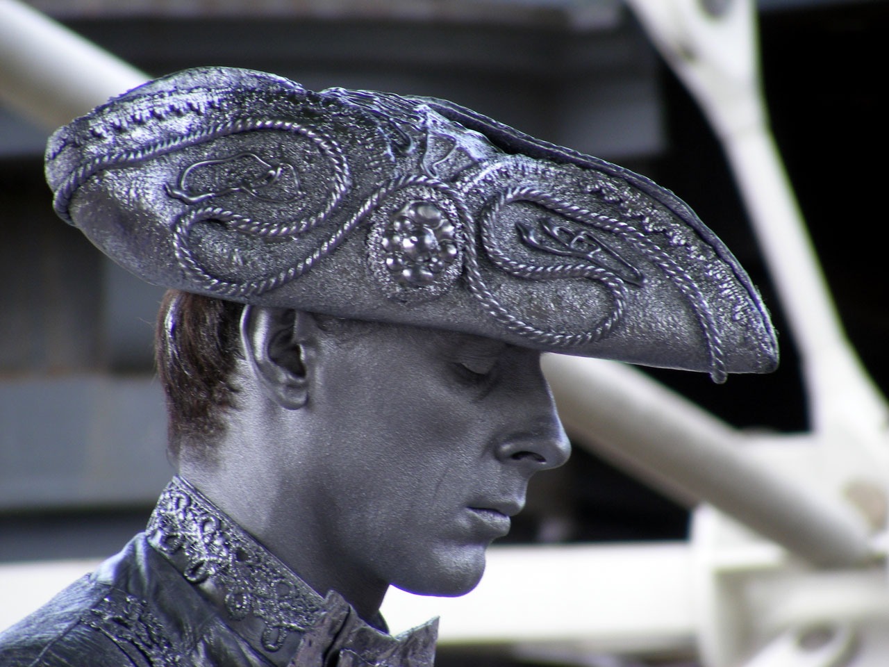 Man in silver paint free image download