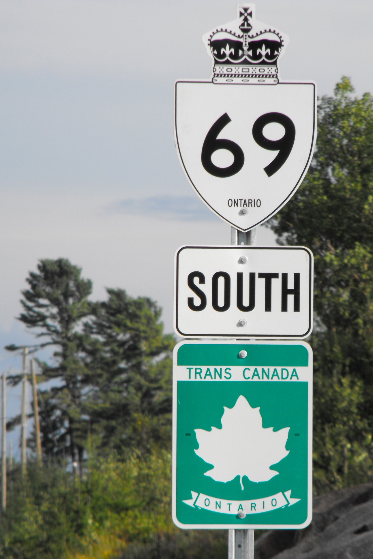 Road sign 69 south free image download