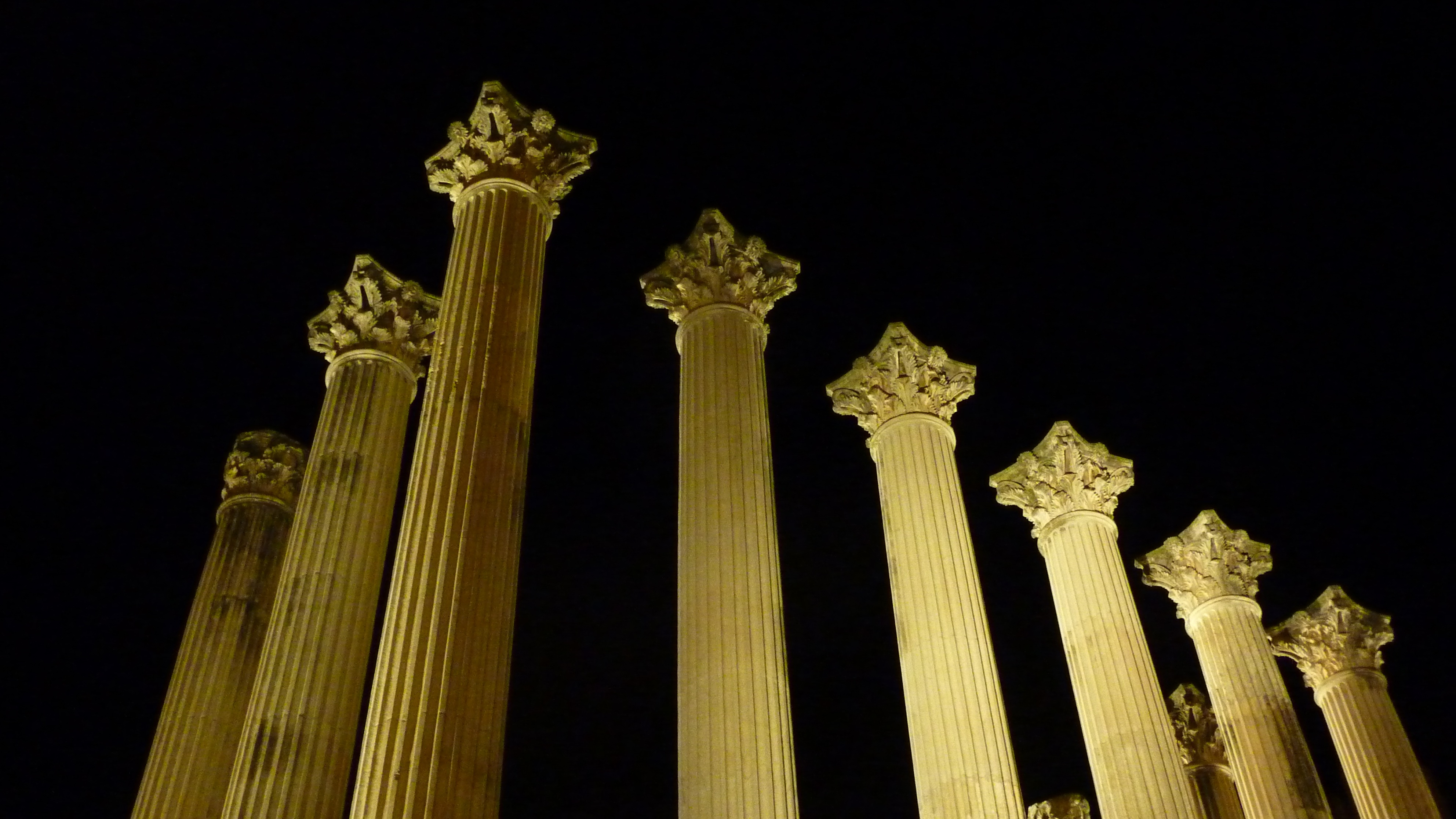 Roman temple at night free image download