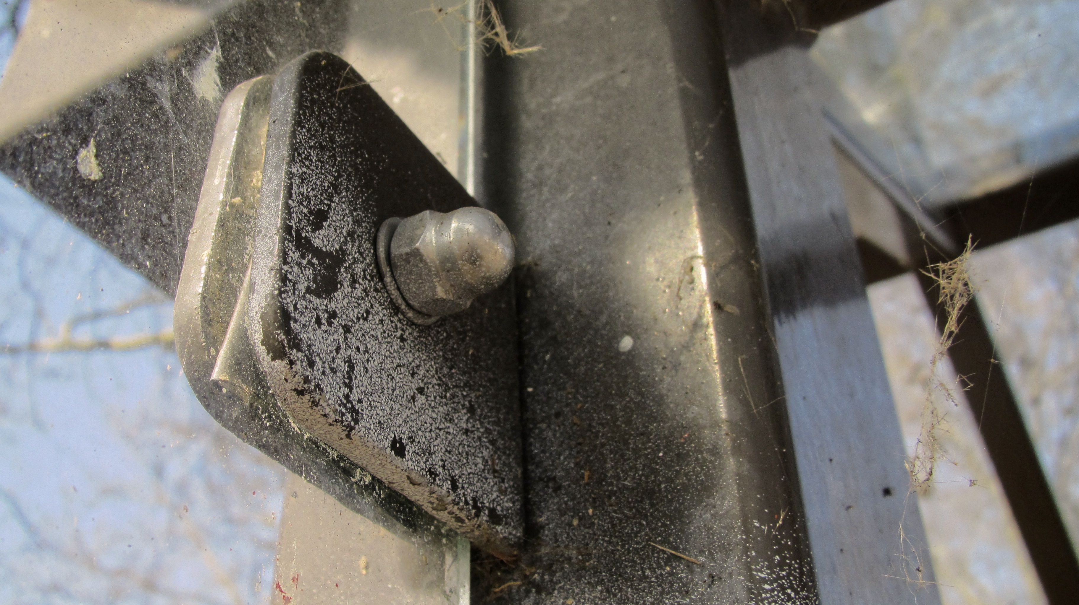 Screw mount, metal frame fixing free image download