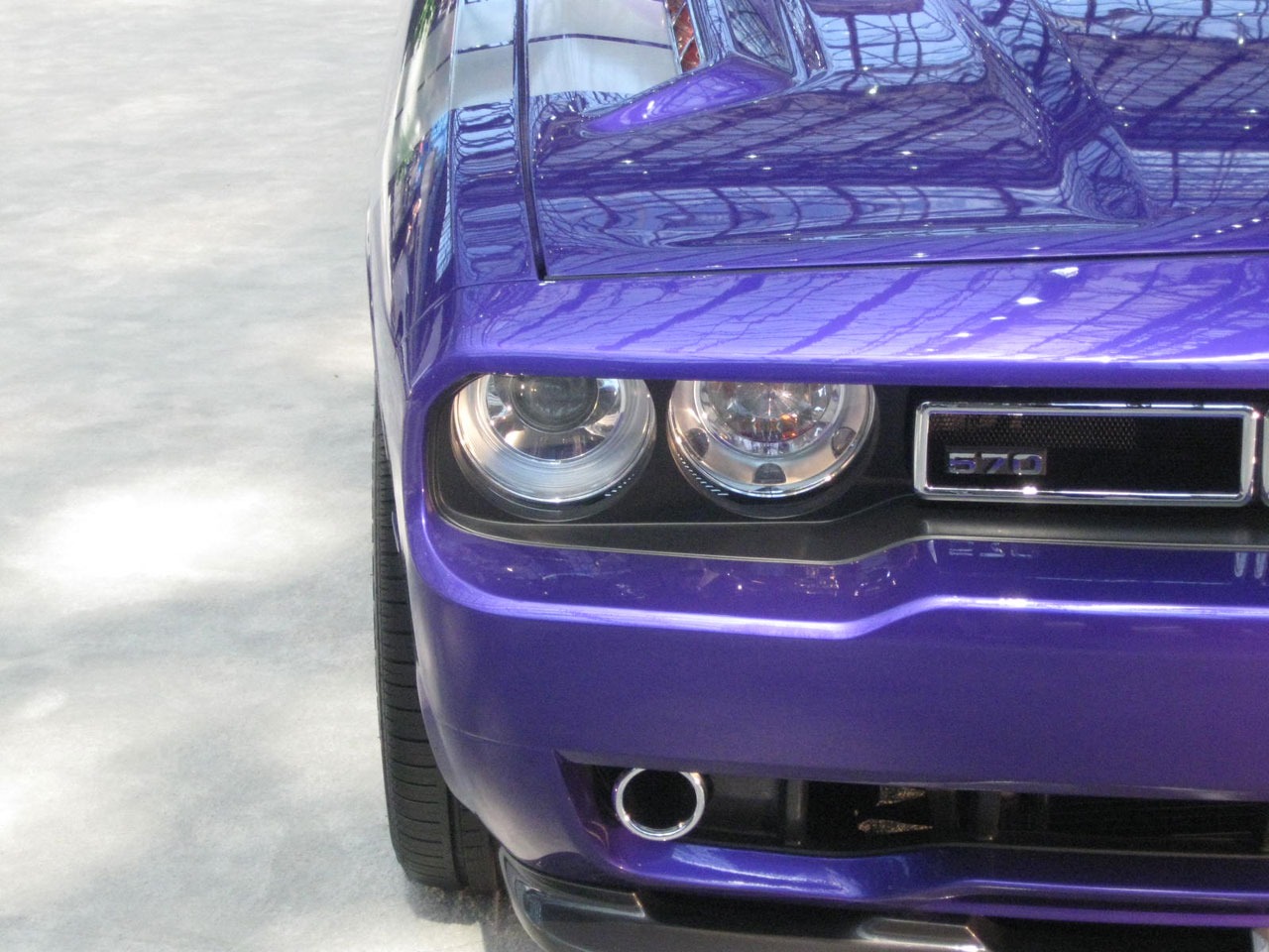Violet Dodge Challenger free image download