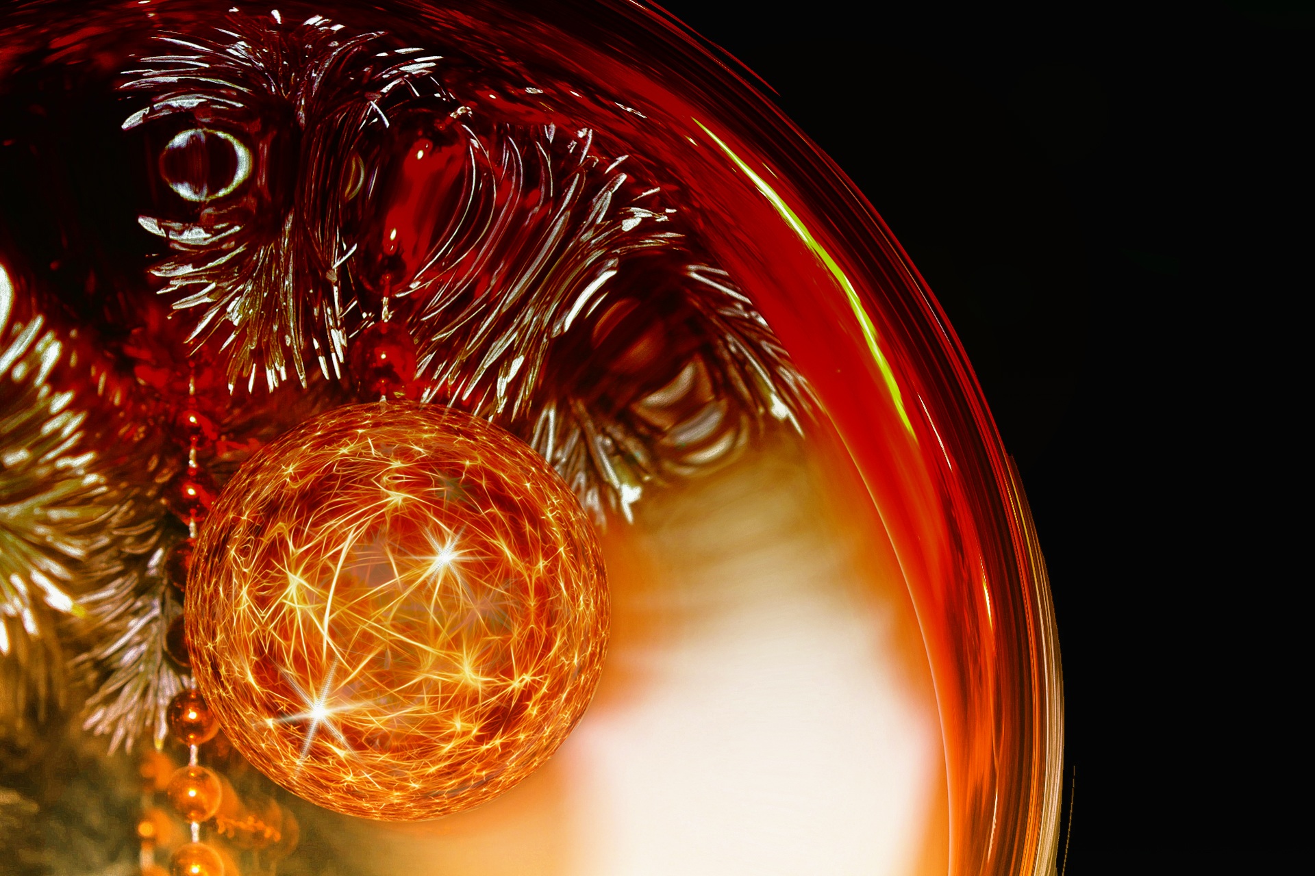 Reflection of cones in the Christmas ball free image download