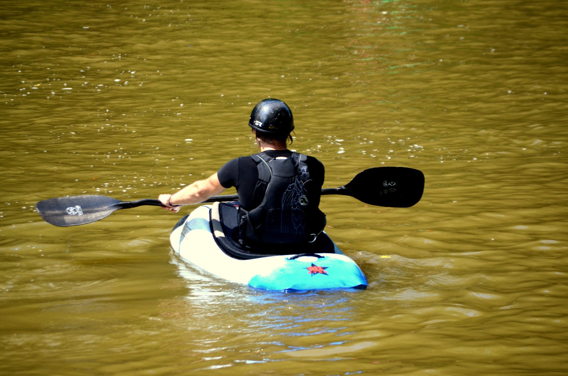 Kayaker on the river free image download