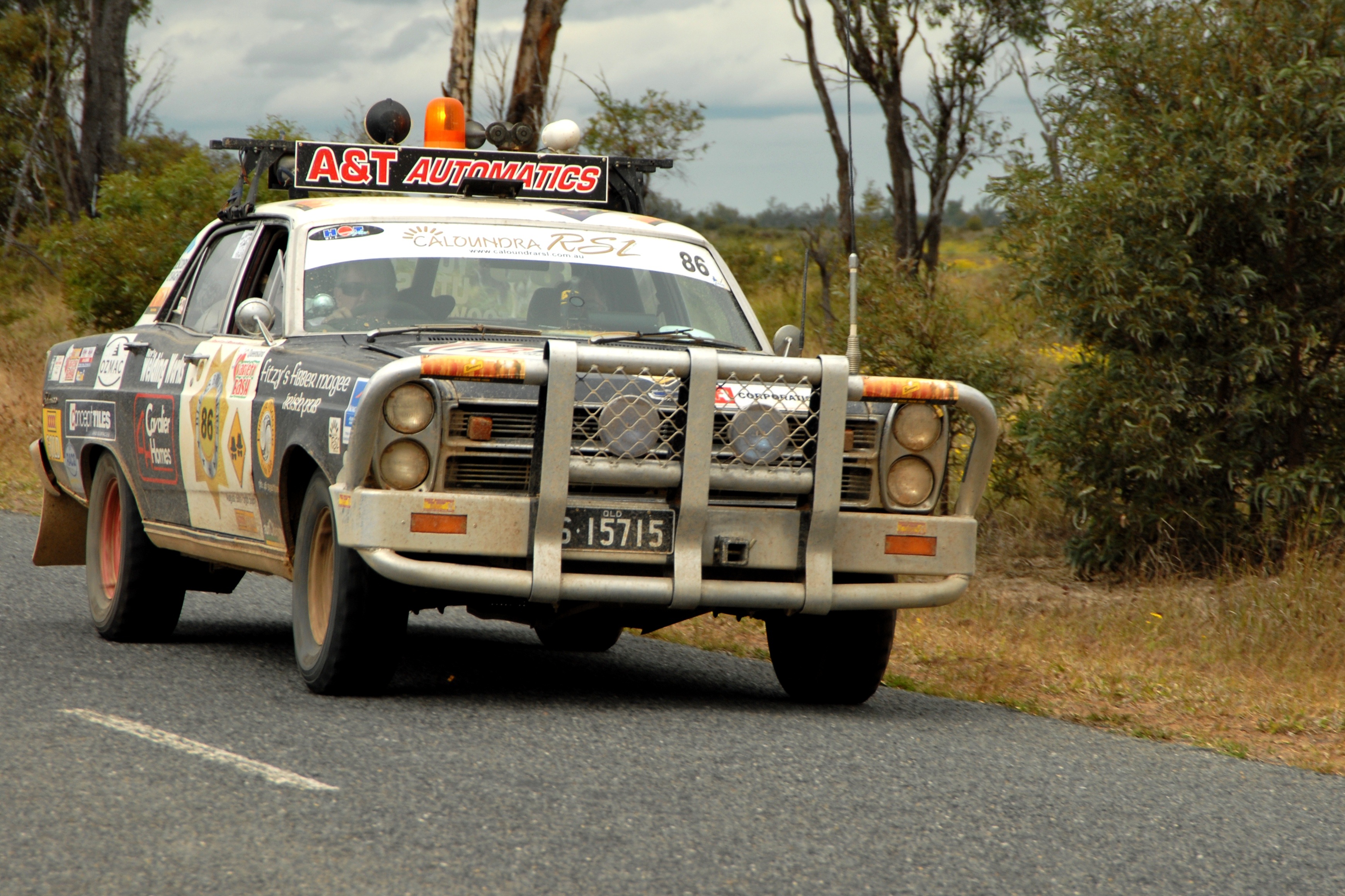 Weathered car on road, australia free image download