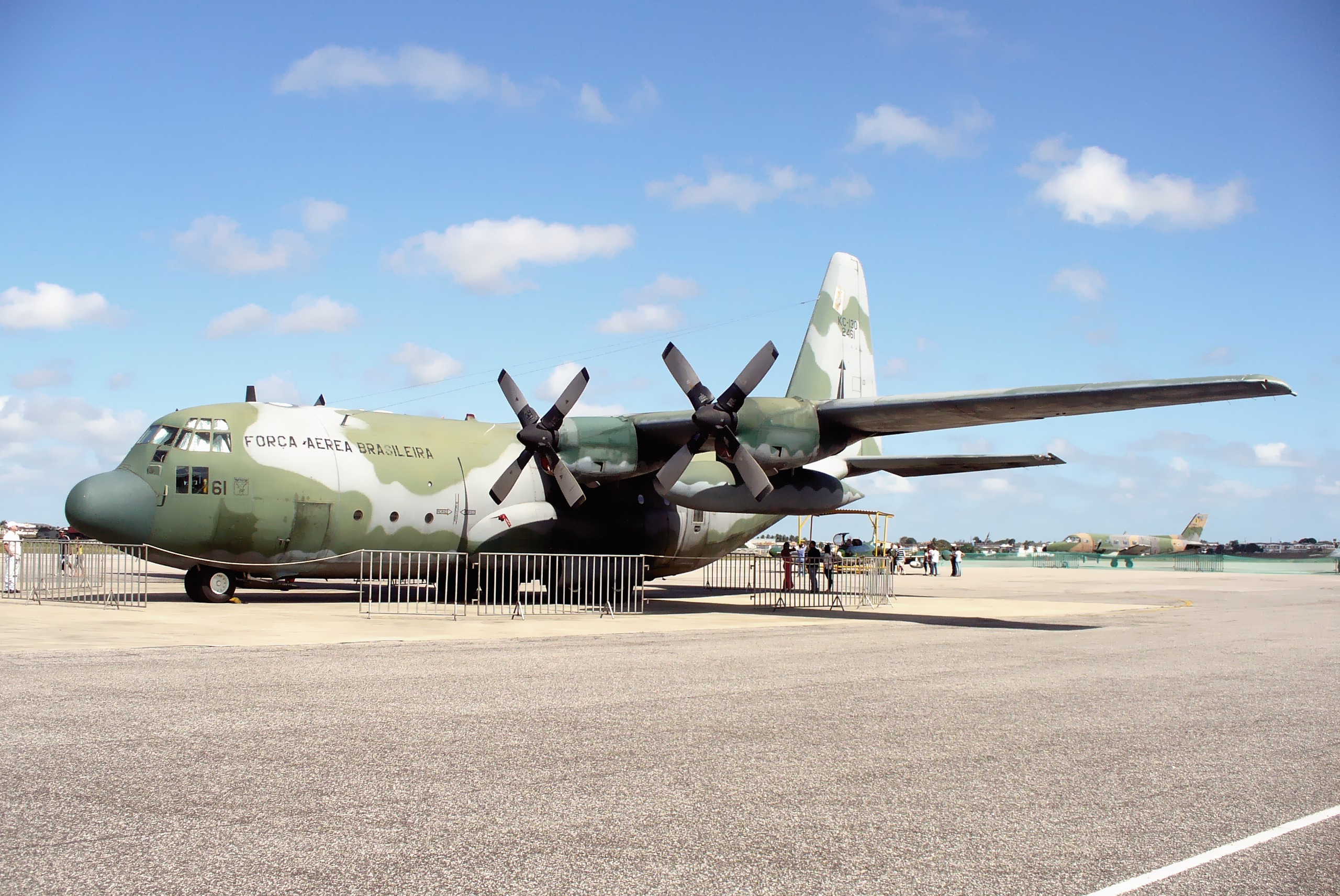 Large military aircraft on the runway free image download