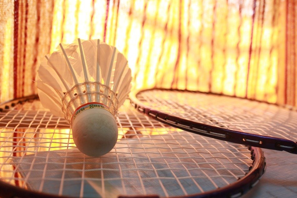 Badminton racket on the table free image download