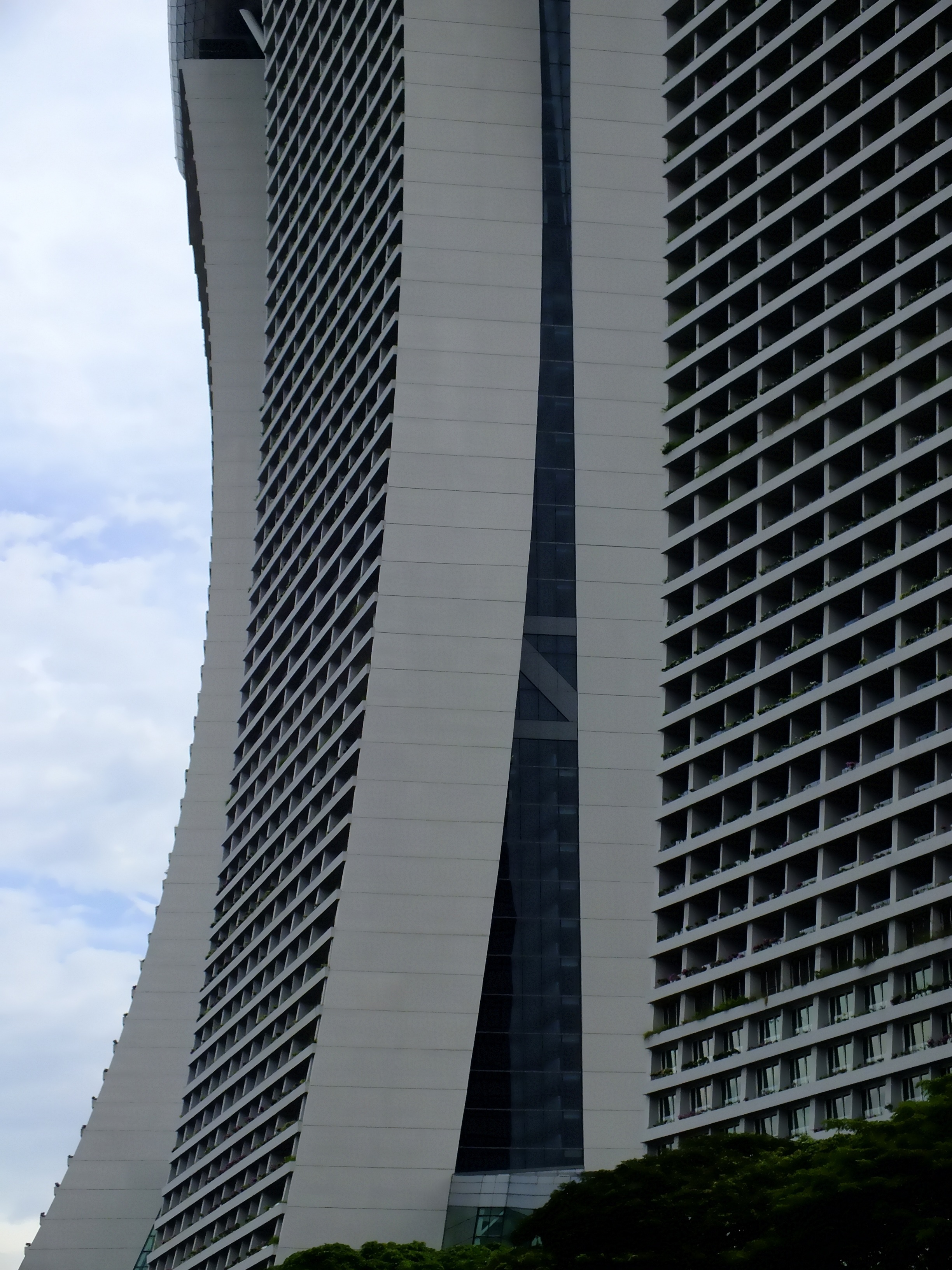 Tall modern building free image download