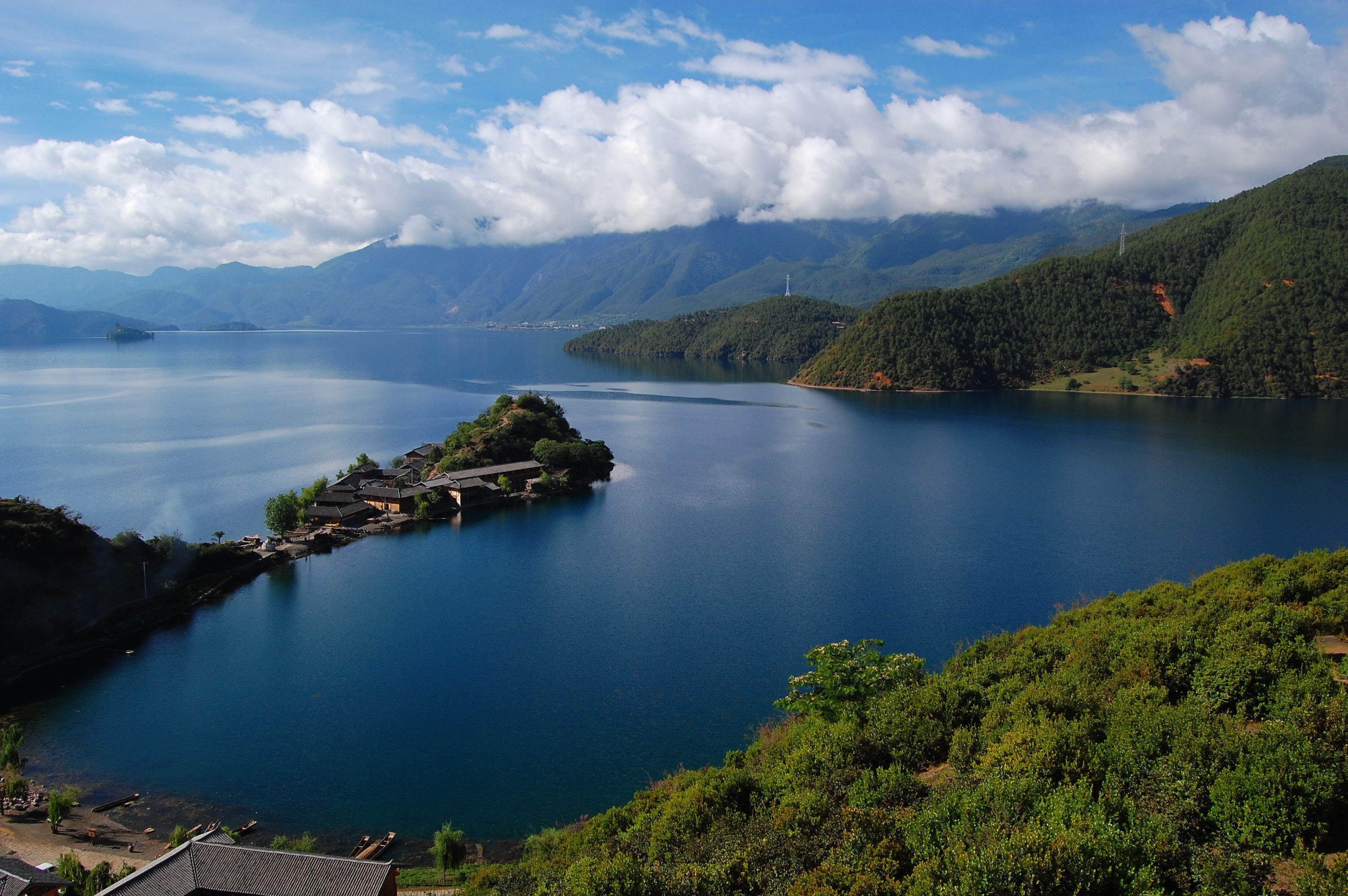 A view from above of the scenic nature in eastern Asia free image download