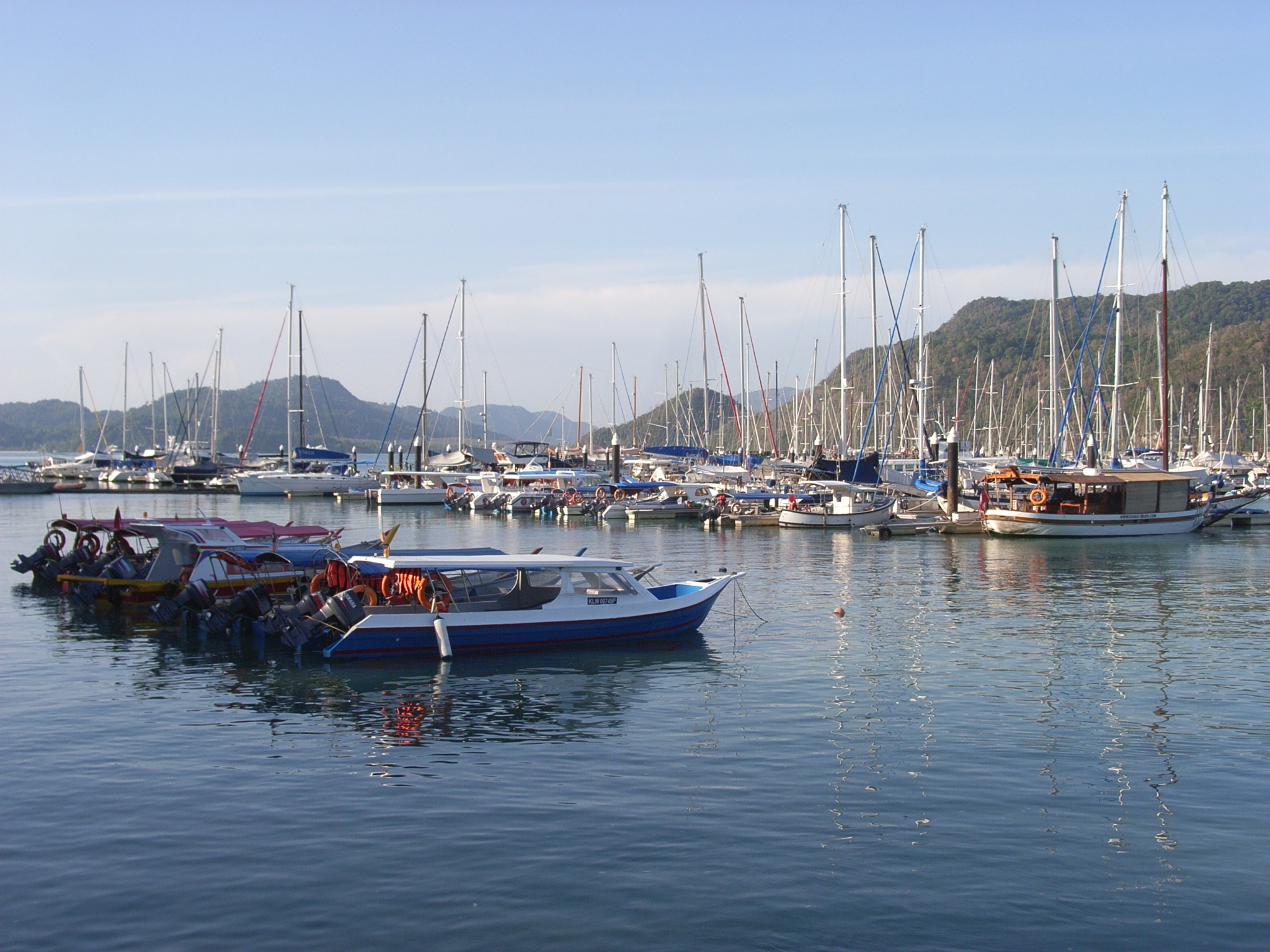 Tourism ships at sea free image download