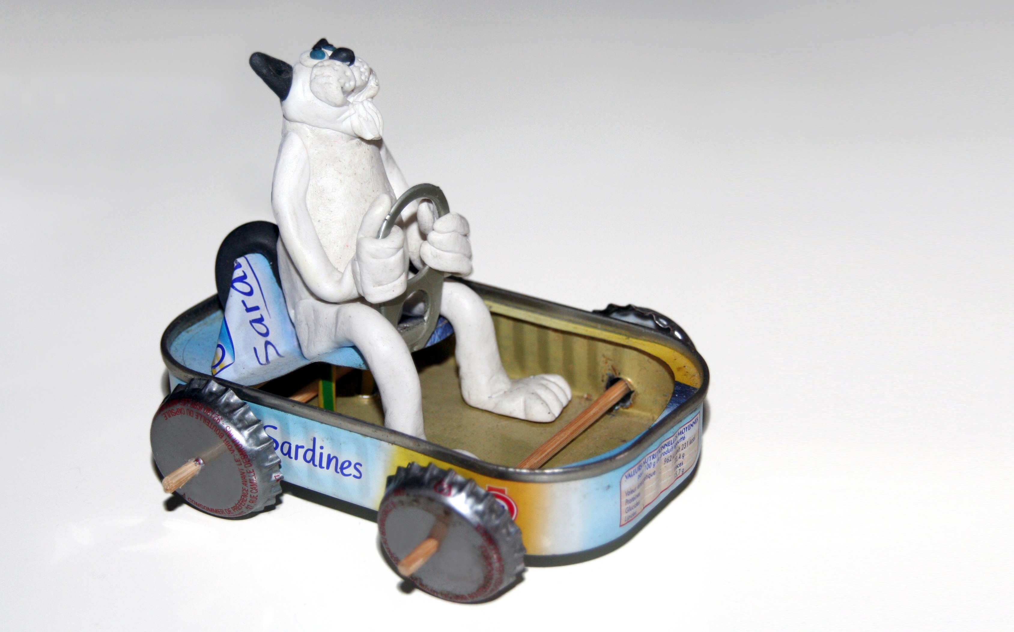 Tin can car free image download