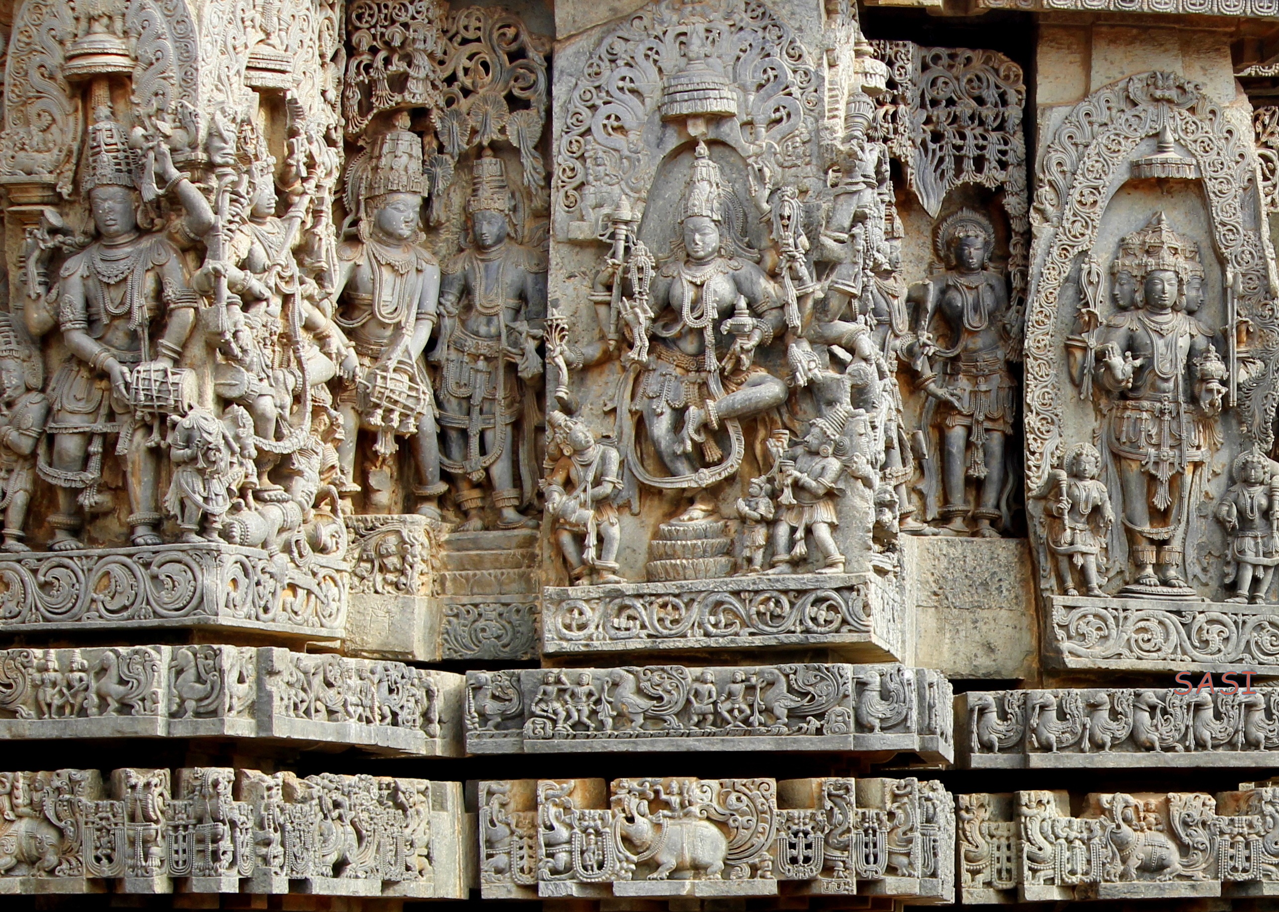 Bas-relief on the walls of the city of halebeedu in india free image ...