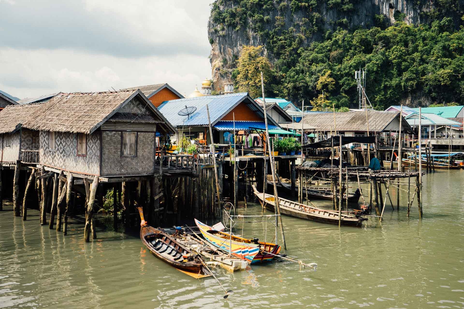 Houses on the water in thailand free image download