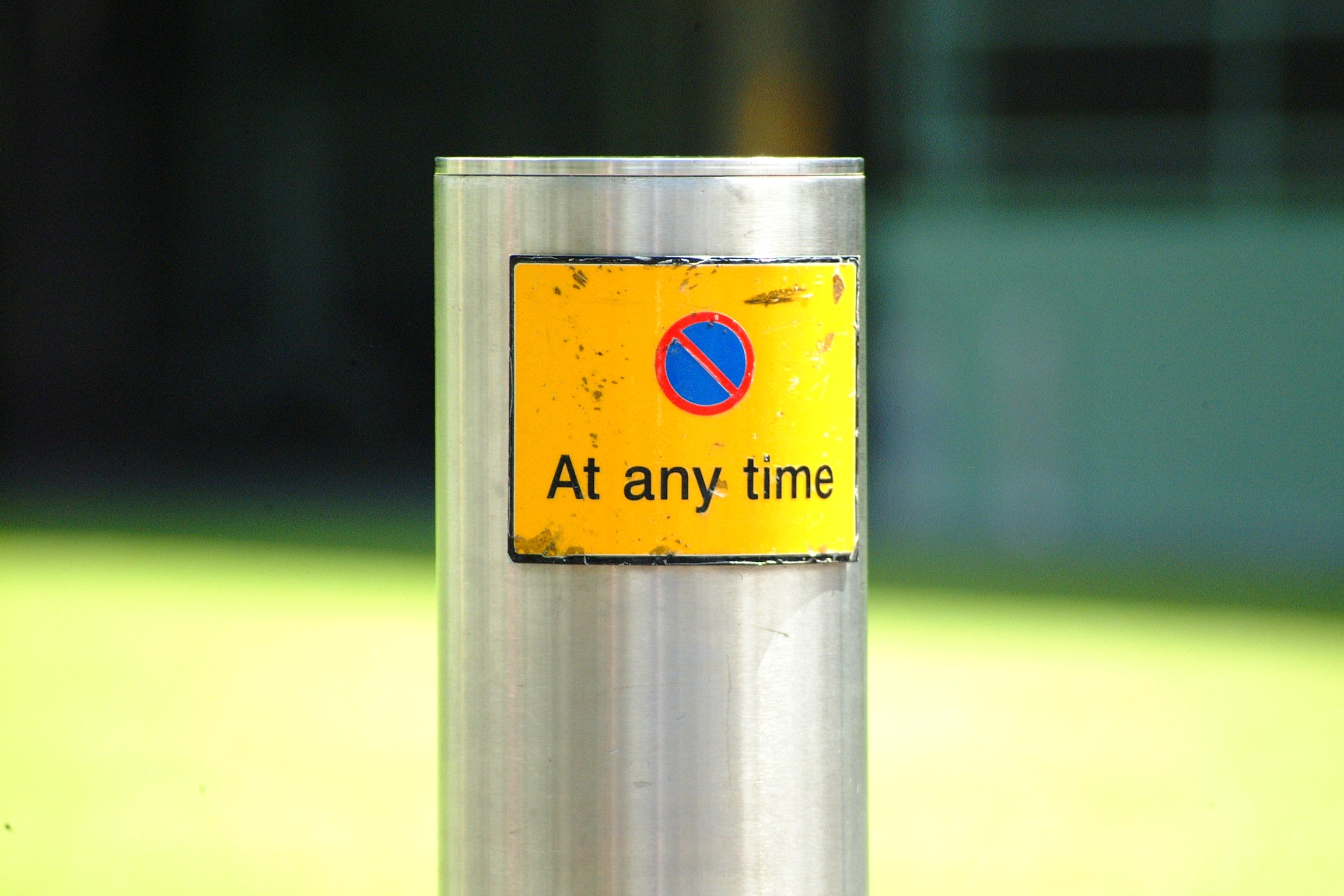 Parking sign in the city free image download