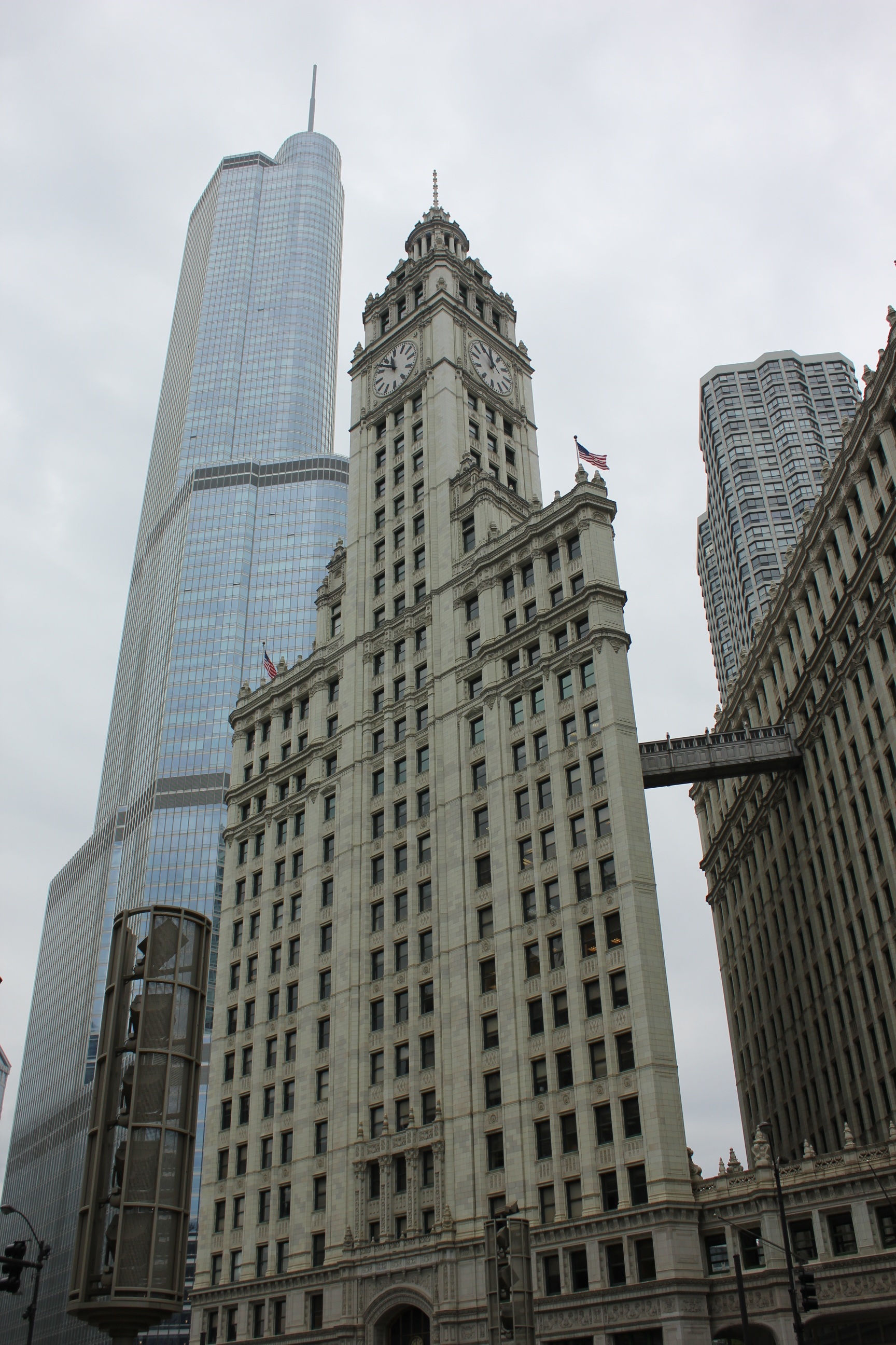 Tall city buildings in chicago free image download