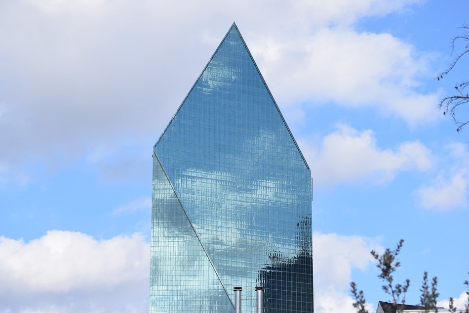 Sharp top of glass skyskraper, usa, Dallas free image download