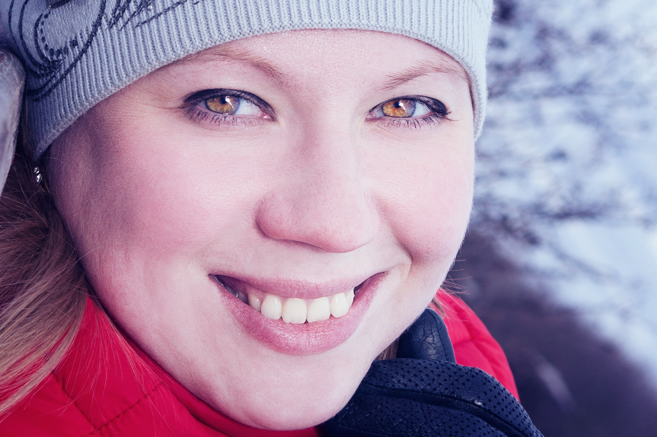 Portrait of a girl with red eyes free image download