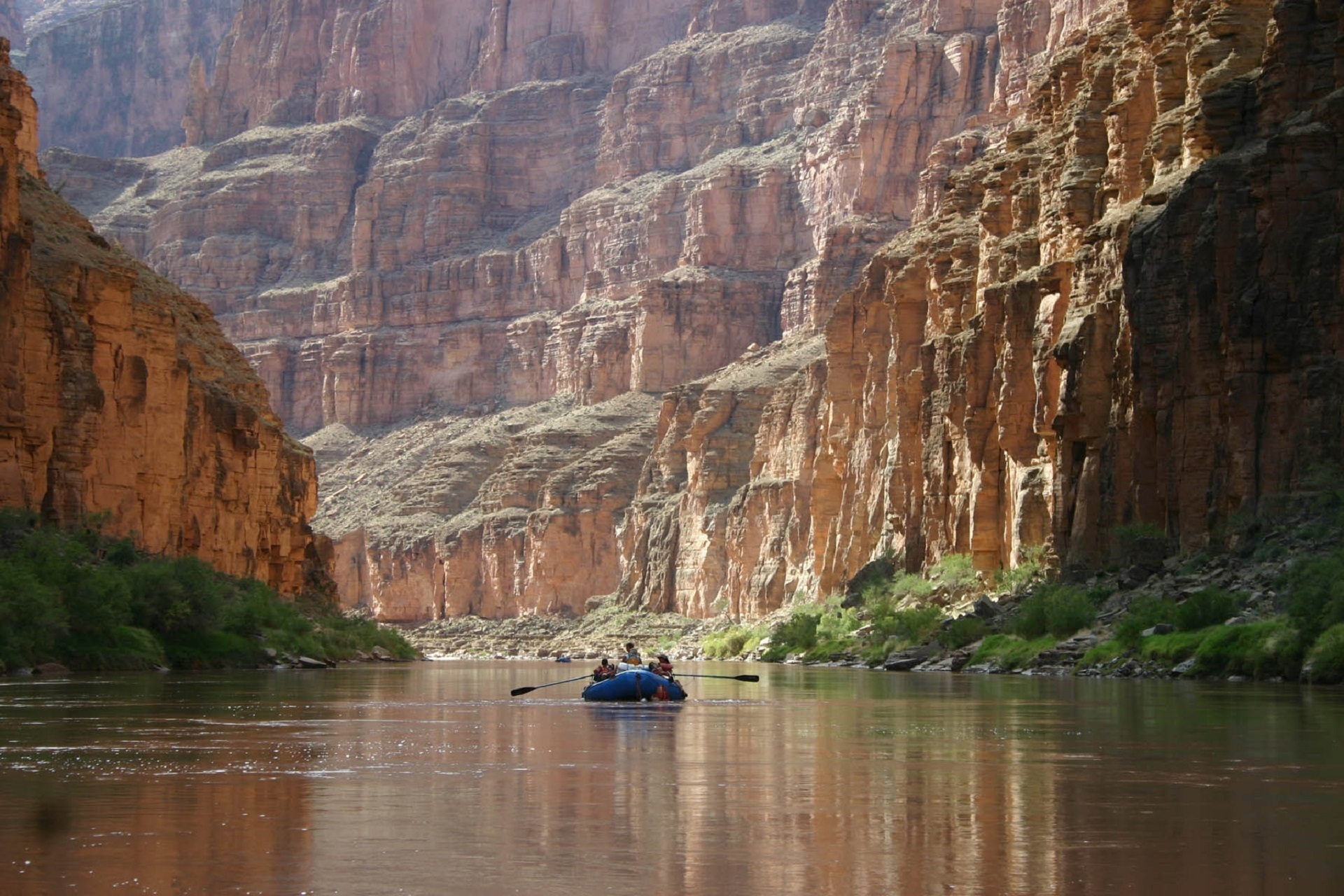 Boating on the Colorado River free image download