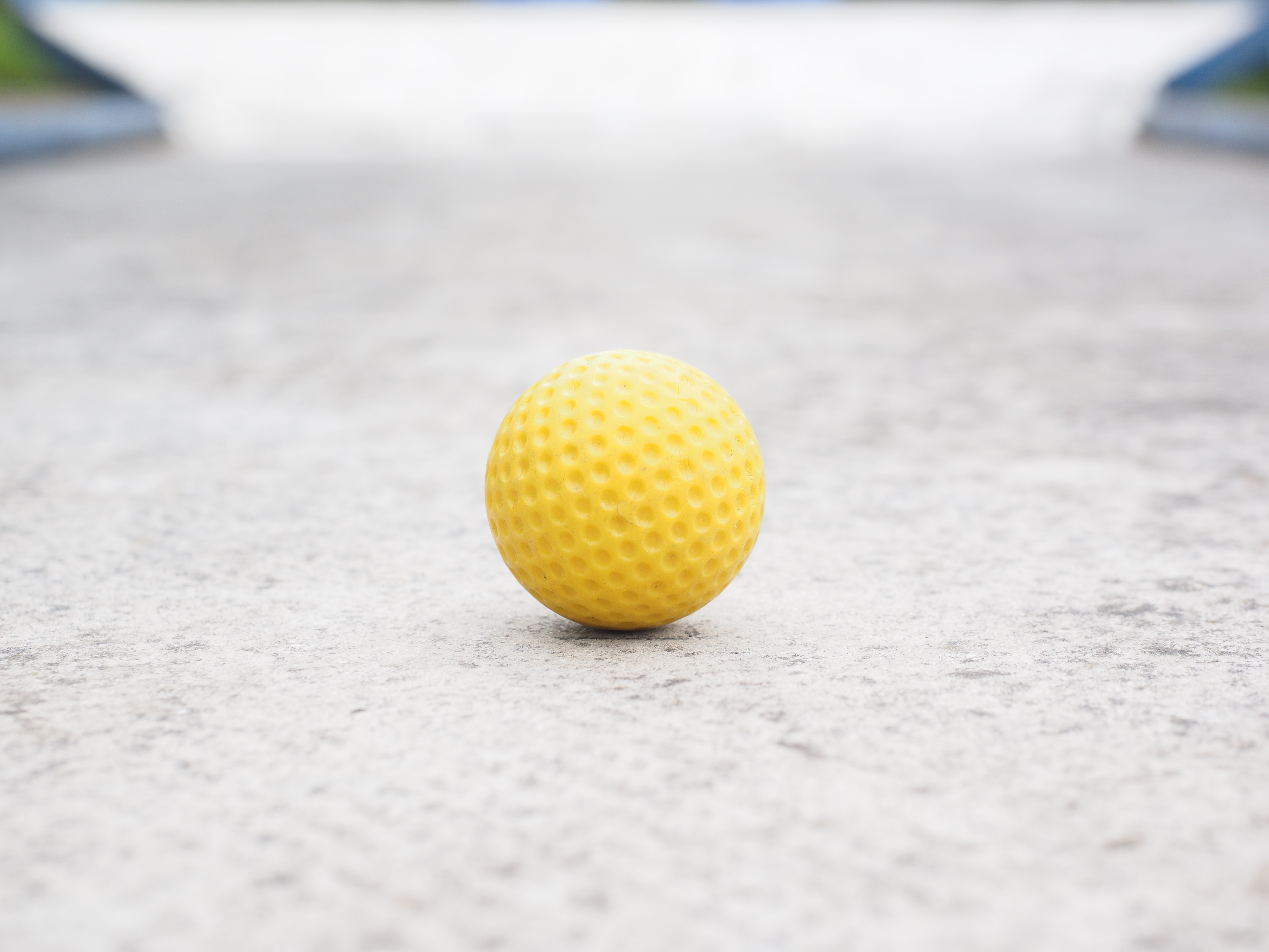 Checkered mini golf ball free image download