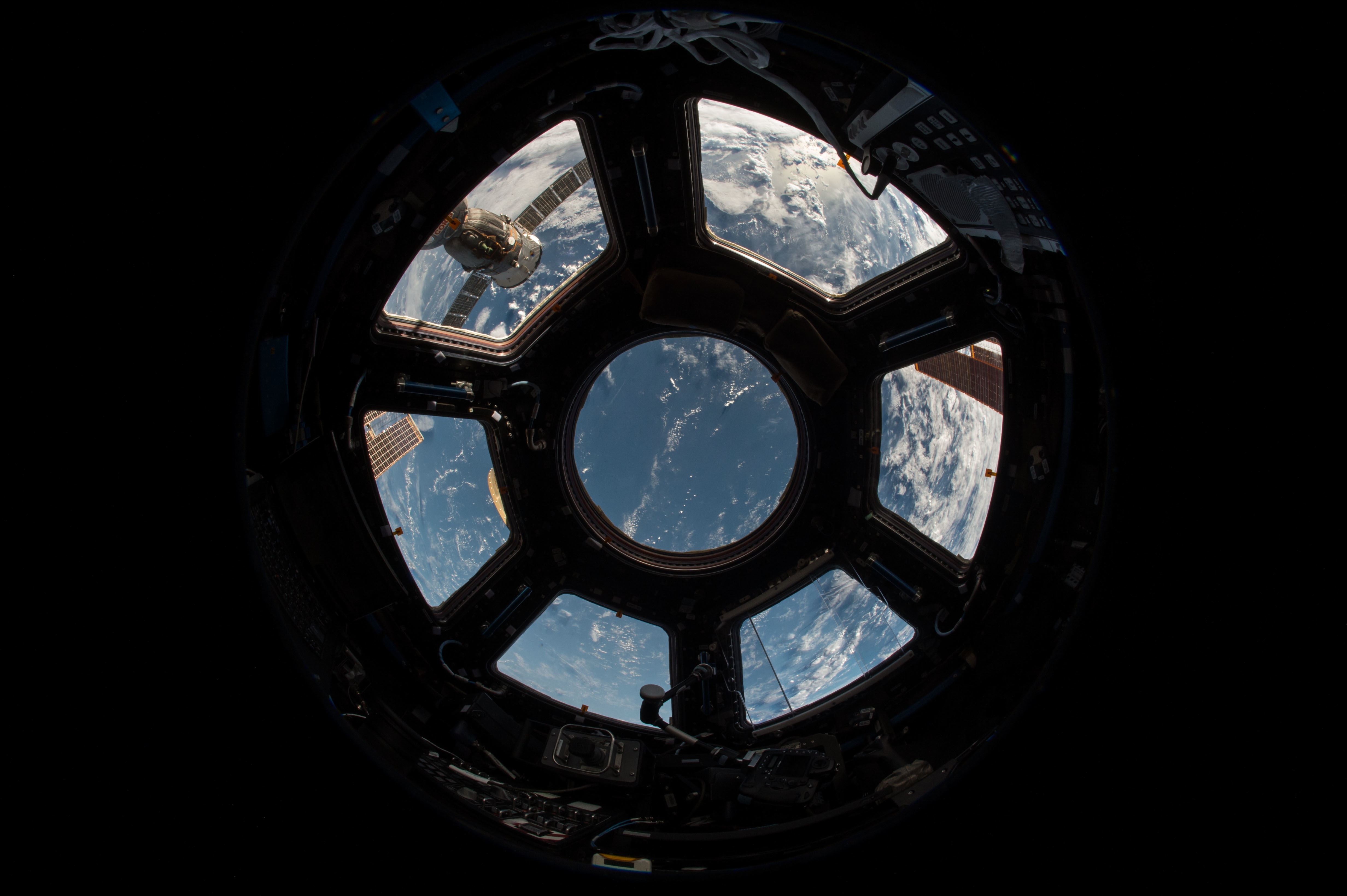 Windows in the international space station free image download