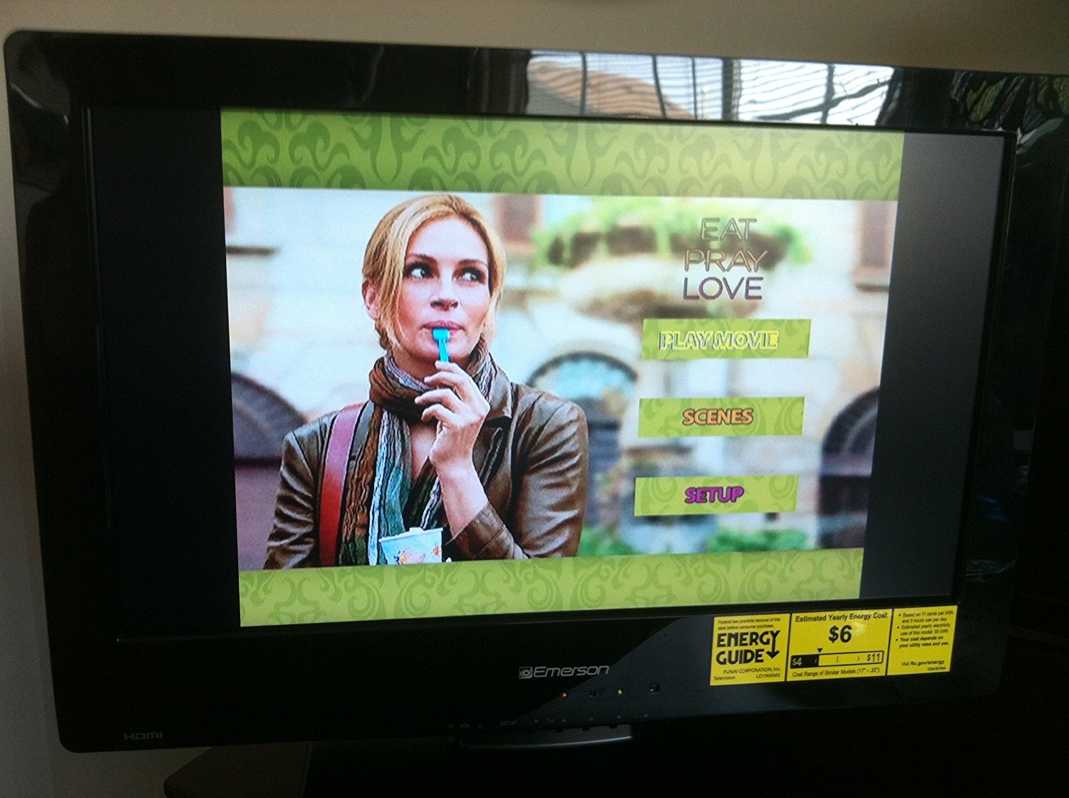 Emerson 19" LCD 720p 60Hz HDTV/DVD | LD190EM2 N7 free image download