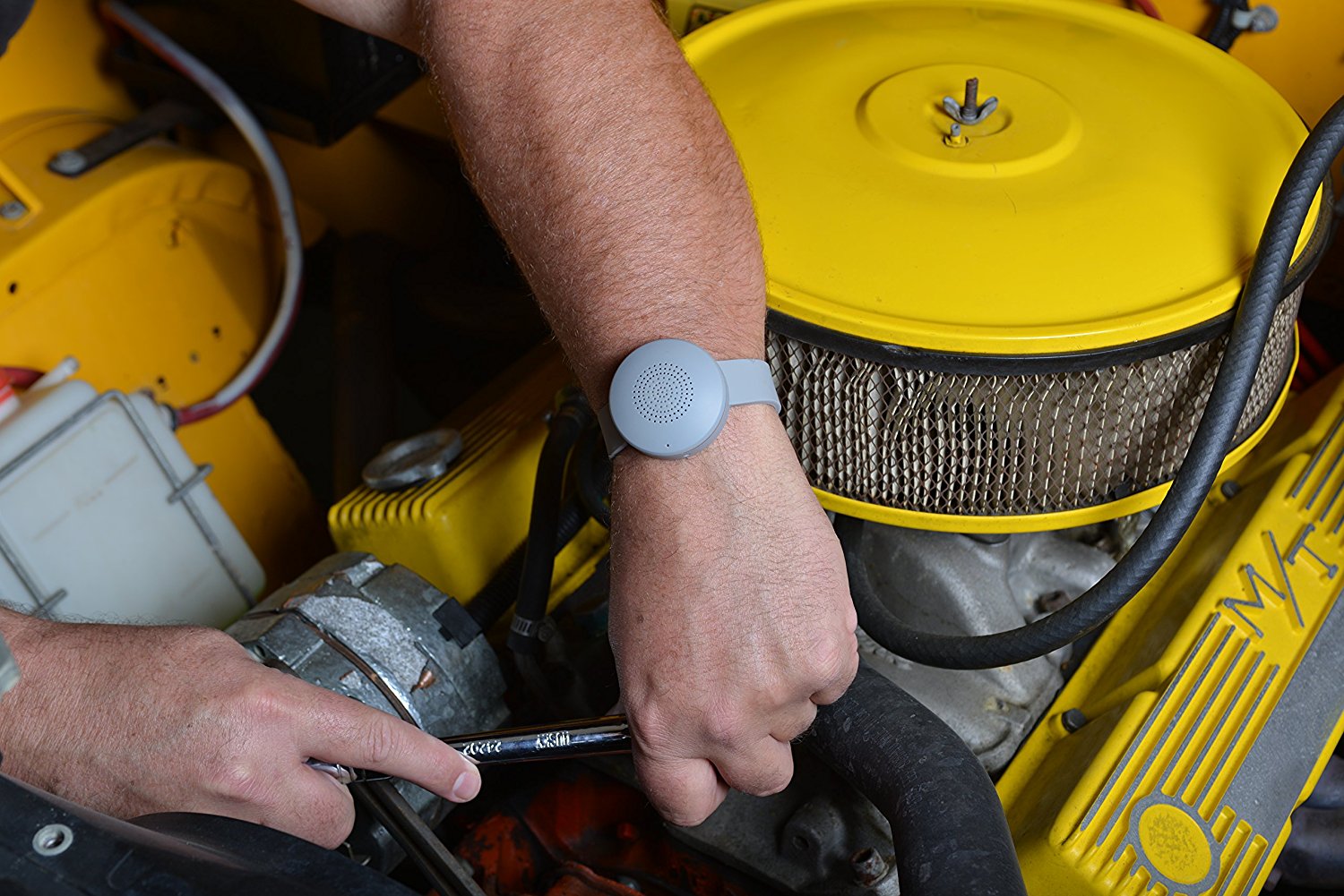 BiGR Audio XLWB01 WRiSTBOOM Wearable Wireless Bluetooth Speaker with ...