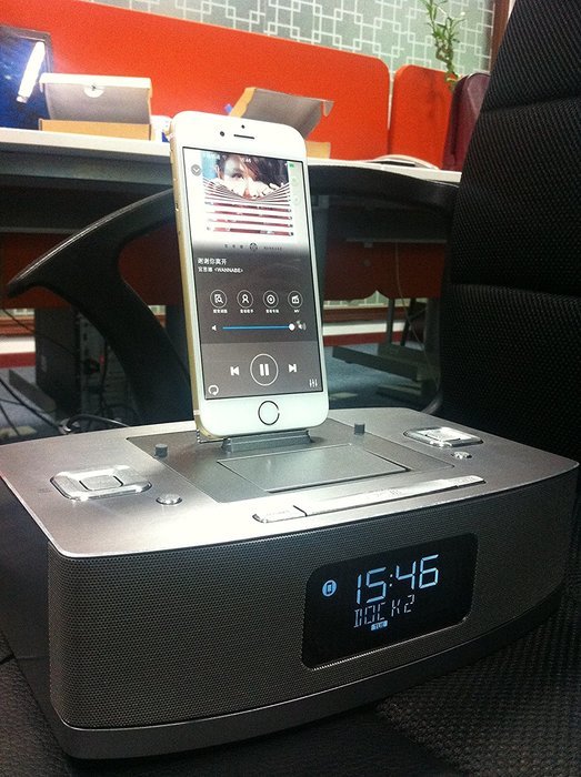 Chelsea Apple Certified Dual-Docking 30-Pin and Lightning Ports Speaker ...