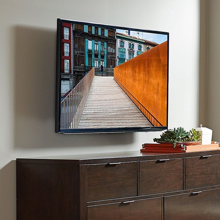 ECHOGEAR Tilting Low Profile TV Wall Mount Bracket for 32-70 inch TVs ...