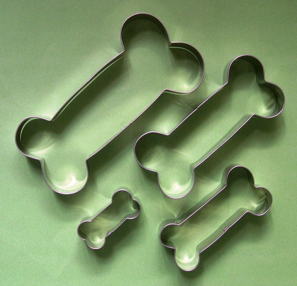 LAWMAN 4 Size Dog Bone Fondant Pastry Baking Cookie Cutter Set free ...
