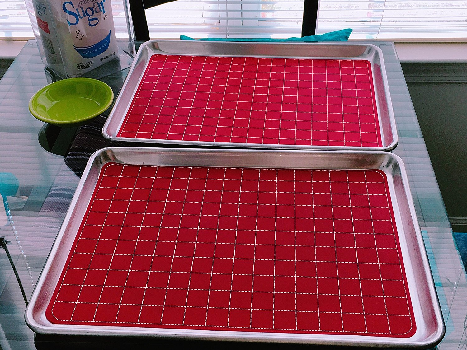 Silicone Baking Mat with a 1 inch grid layout - non-stick, fits half ...