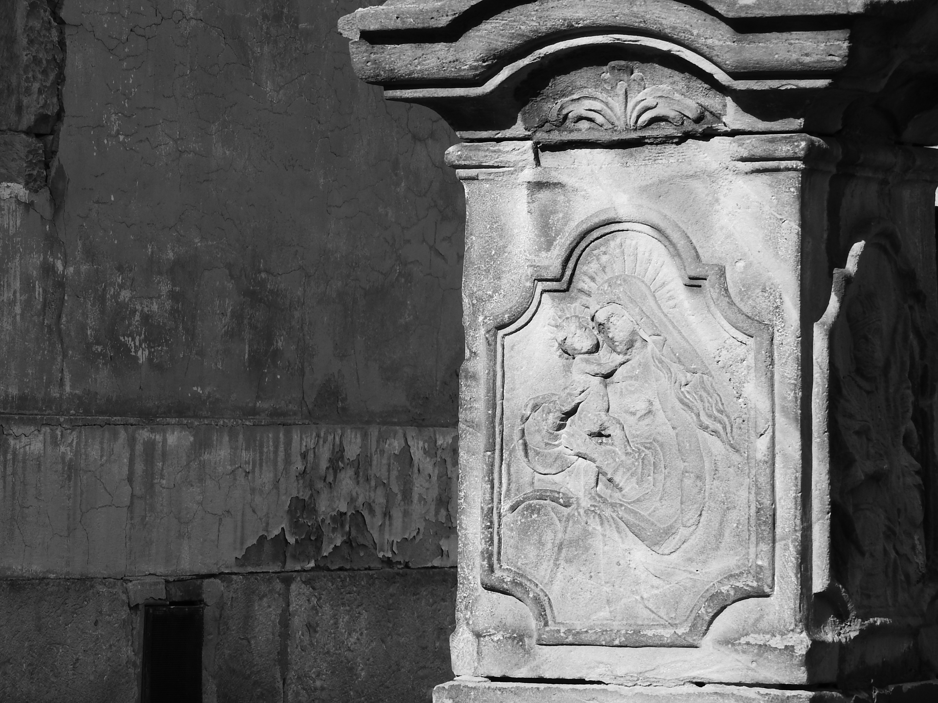 Stone column historical monument free image download