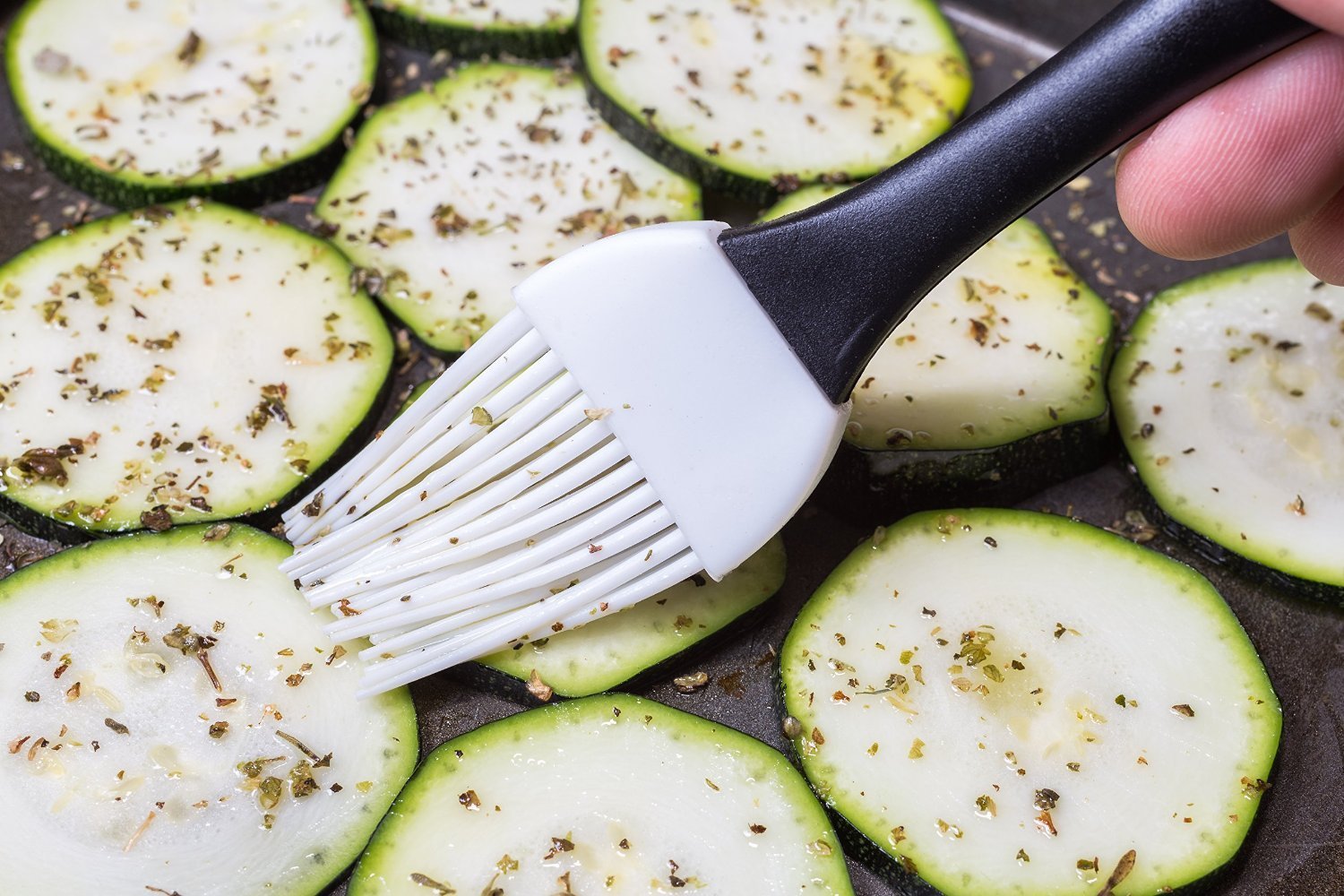 Pastry & Basting Brush Set of 2 - Silicone Pastry Brushes - Suitable ...