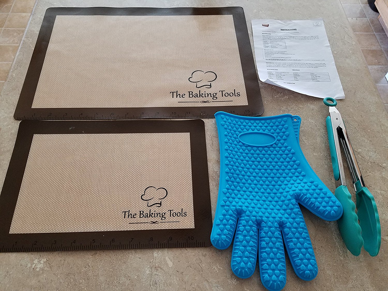BAKING SET 4 IN 1 (2 NON STICK BAKING MAT, HEAT RESISTANT GLOVE, GRILL ...