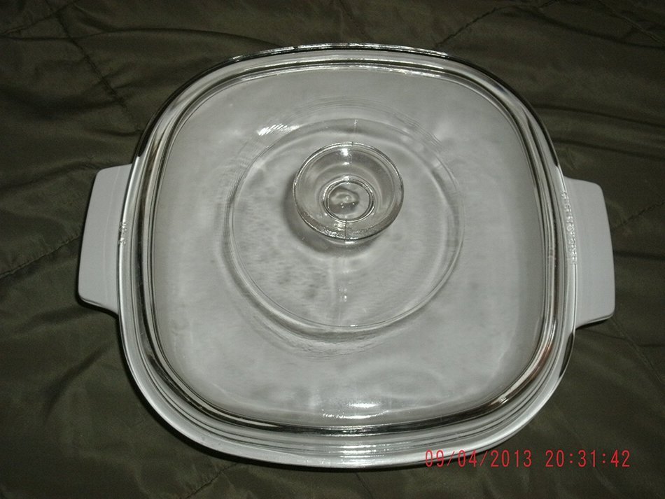 Pyrex Corning Ware 8x8x1 3/4 Covered Casserole A8B N2 free image download