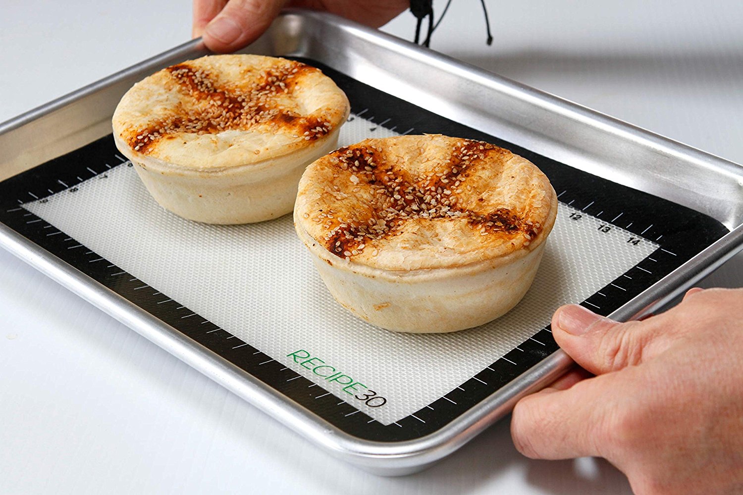 2 X Trusted Brand, Non-Stick Premium, Quarter Sheet Silicone Baking ...