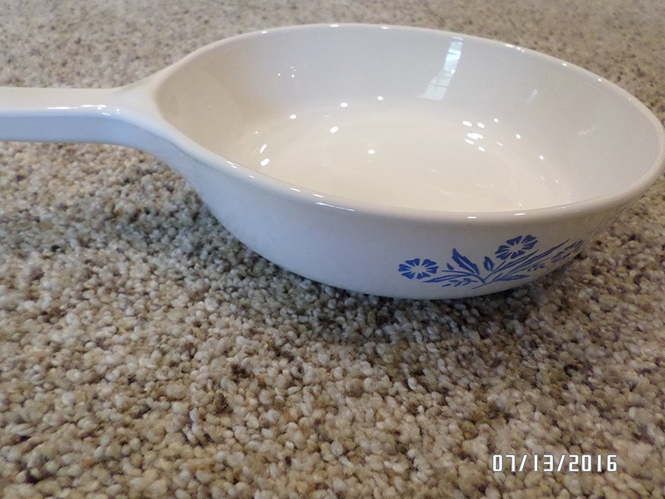 Corning Ware Small 6 and 1/2 Inch Skillet N6 free image download
