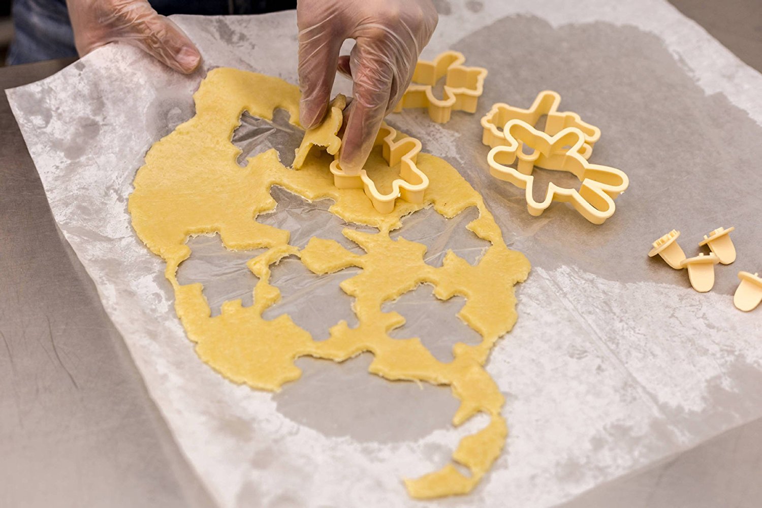 Astra shop Newest 14PCS Fashion Bunny & Bear shape Fondant Cookie ...