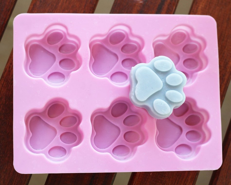 6 Cavity Dog Paw Non-Stick Food Grade Silicone Cake Pan Baking Mold N3 ...