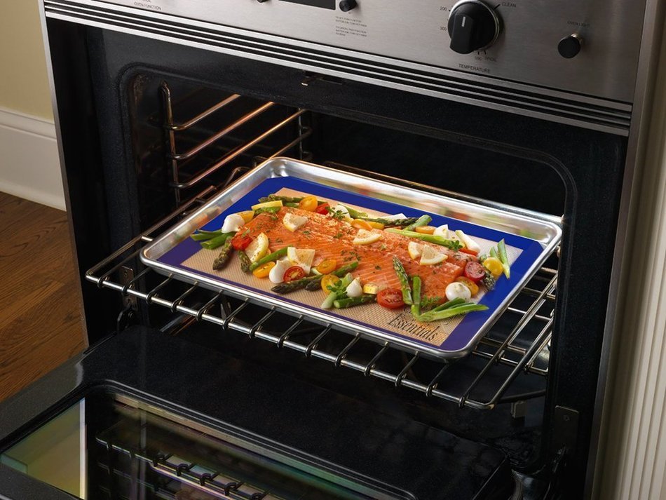 The Chefs Essentials Professional Silicone Baking Mat with Fiberglass ...